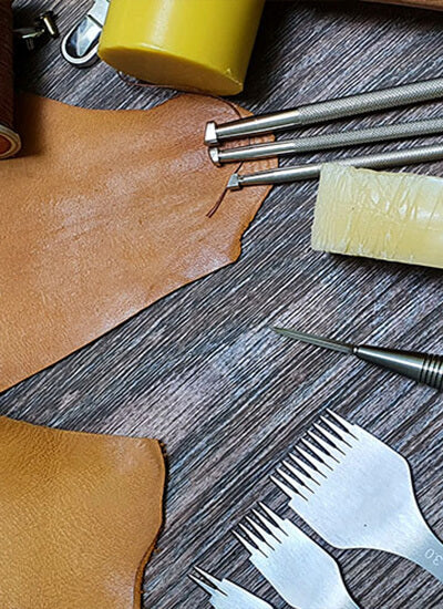 Kit outils débutant pour le travail du cuir | Couture - Repoussage ...